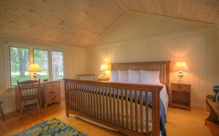 Boothway Harbor Cottage Rooms - Spruce Point Inn