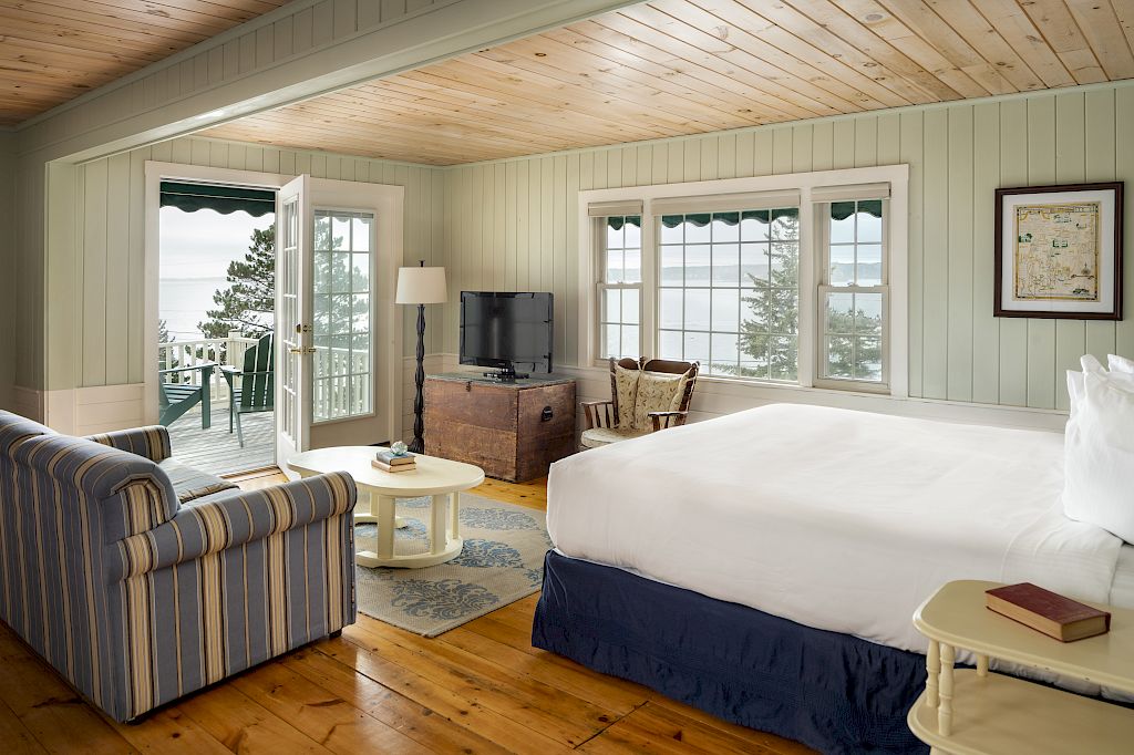 Celebrate Love with Spruce Point Inn Wedding Services: Creating ...